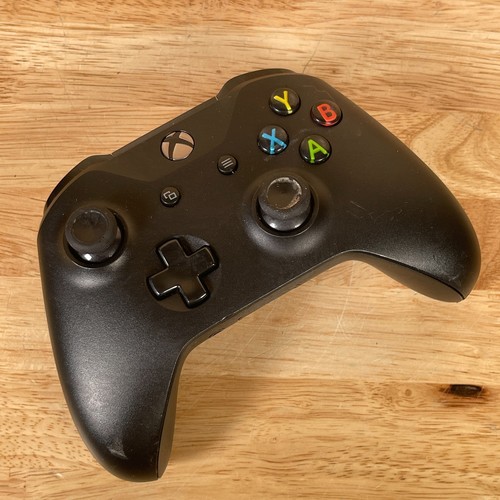 Microsoft 1708 Black Wireless Handheld Bluetooth Gaming Controller For ...