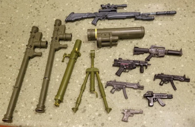 LOT/12 MILITARY/COMBAT/WAR/TACTICAL WEAPONS-GUNS-CANON STYLE MILITARY ...