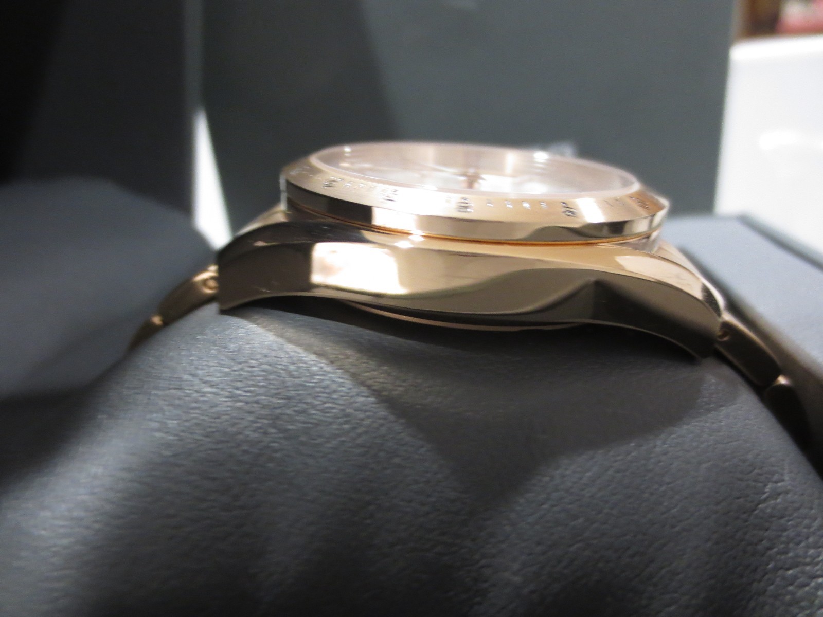 Rudiger Men's R1000-09-001 Dresden Rose Gold IP Luminous Dial ...