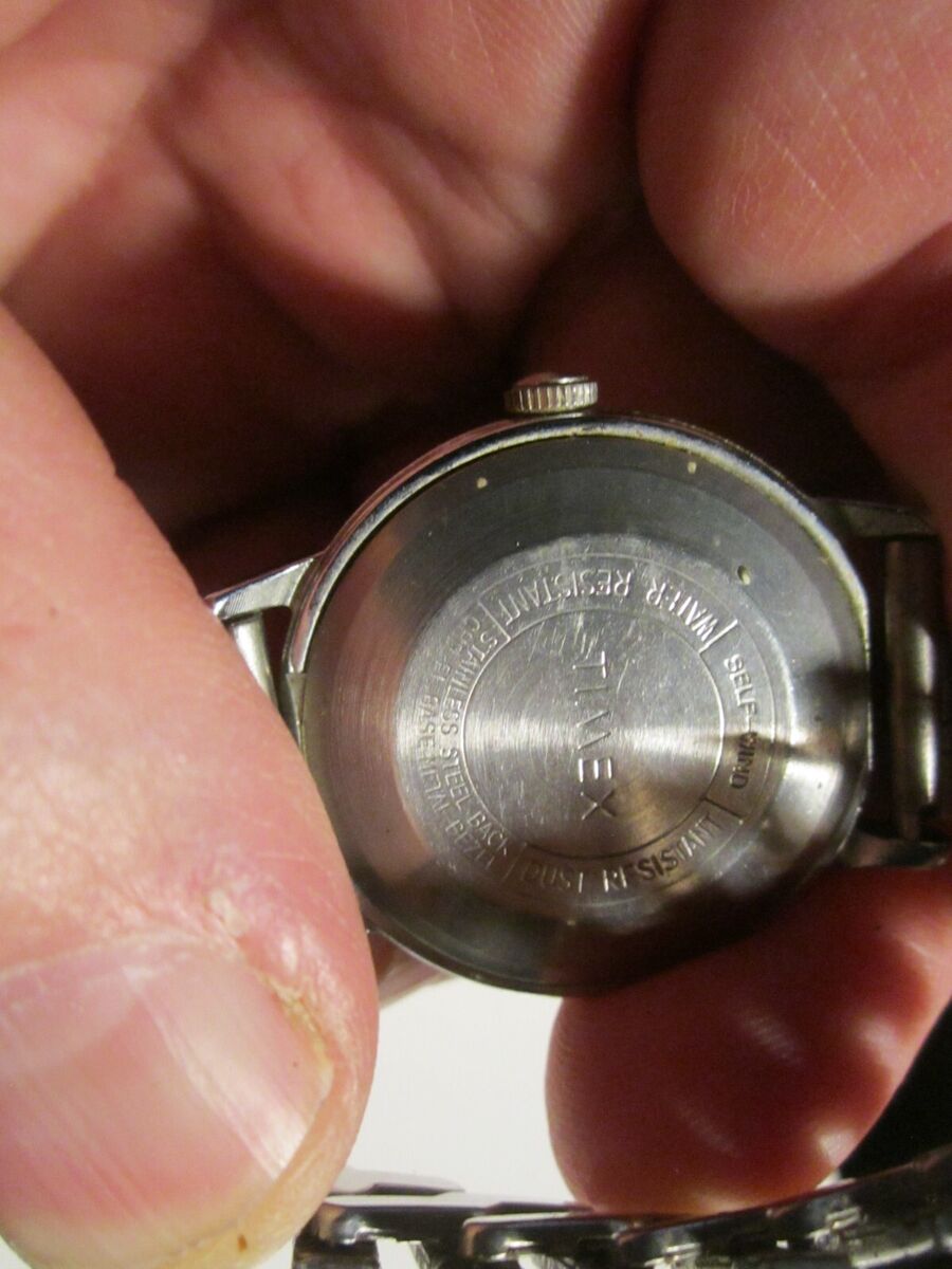 VINTAGE TIMEX AUTOMATIC WATCH 4655303276 - FITS UP TO 8 1/2 VINTAGE TIMEX AUTOMATIC WATCH 4655303276 - FITS UP TO 8 1/2