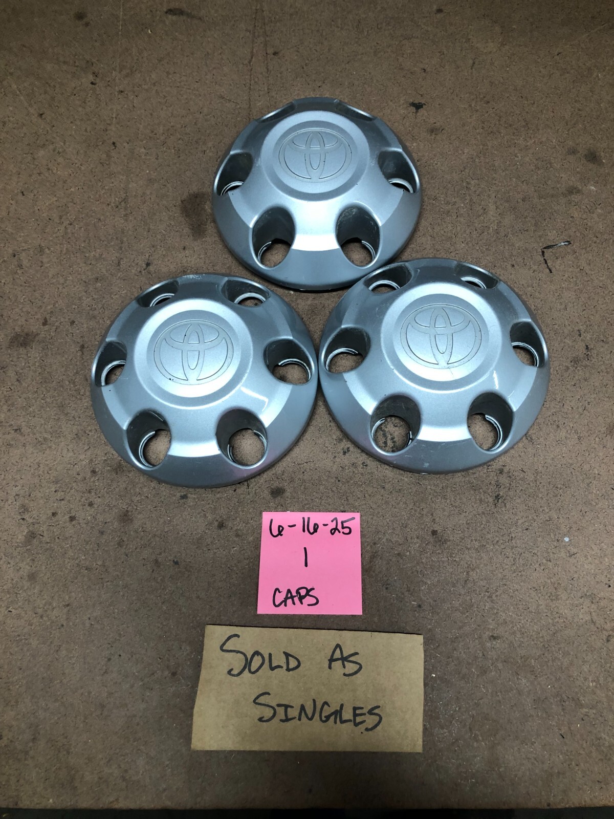 ONE (1) Toyota Tacoma Center Cap Hub Cover 2005-2023 4260B-04010 OEM | eBay