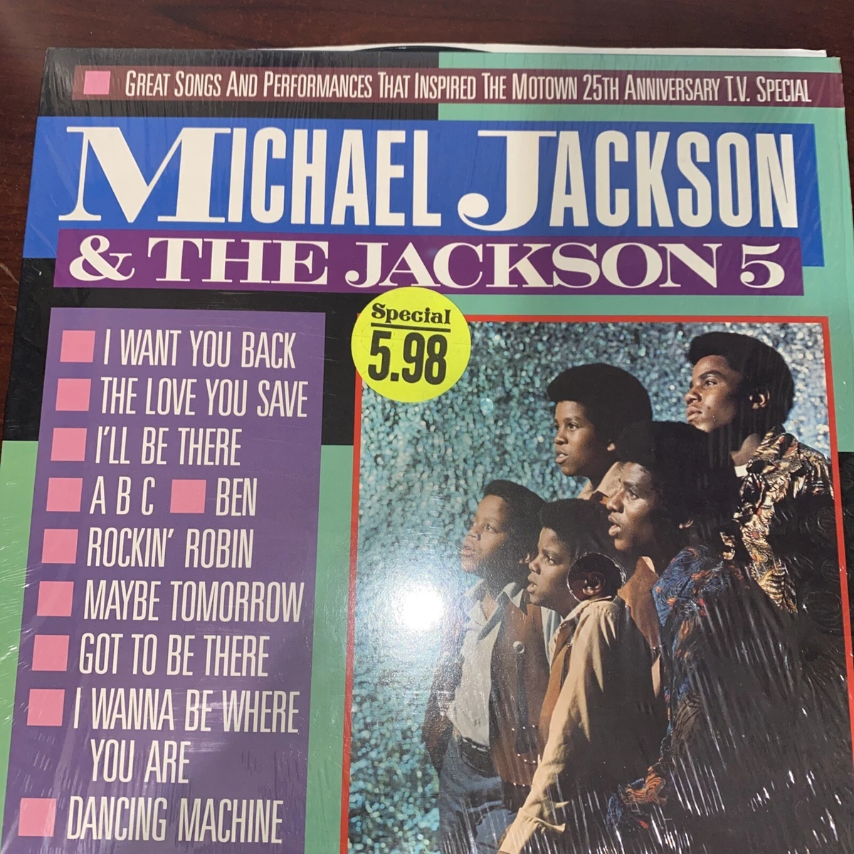 Motown Inspired Makeup | Saubhaya Makeup