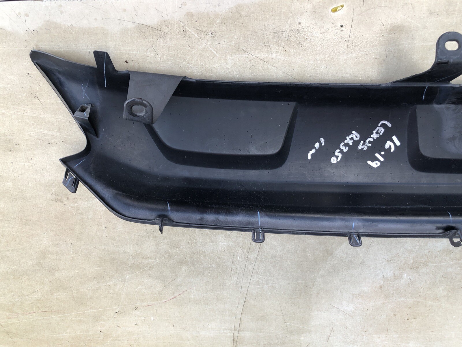 Lexus Rx350 Valance Diffuser Cover Plate 2016oem 52108-0e010 for sale ...