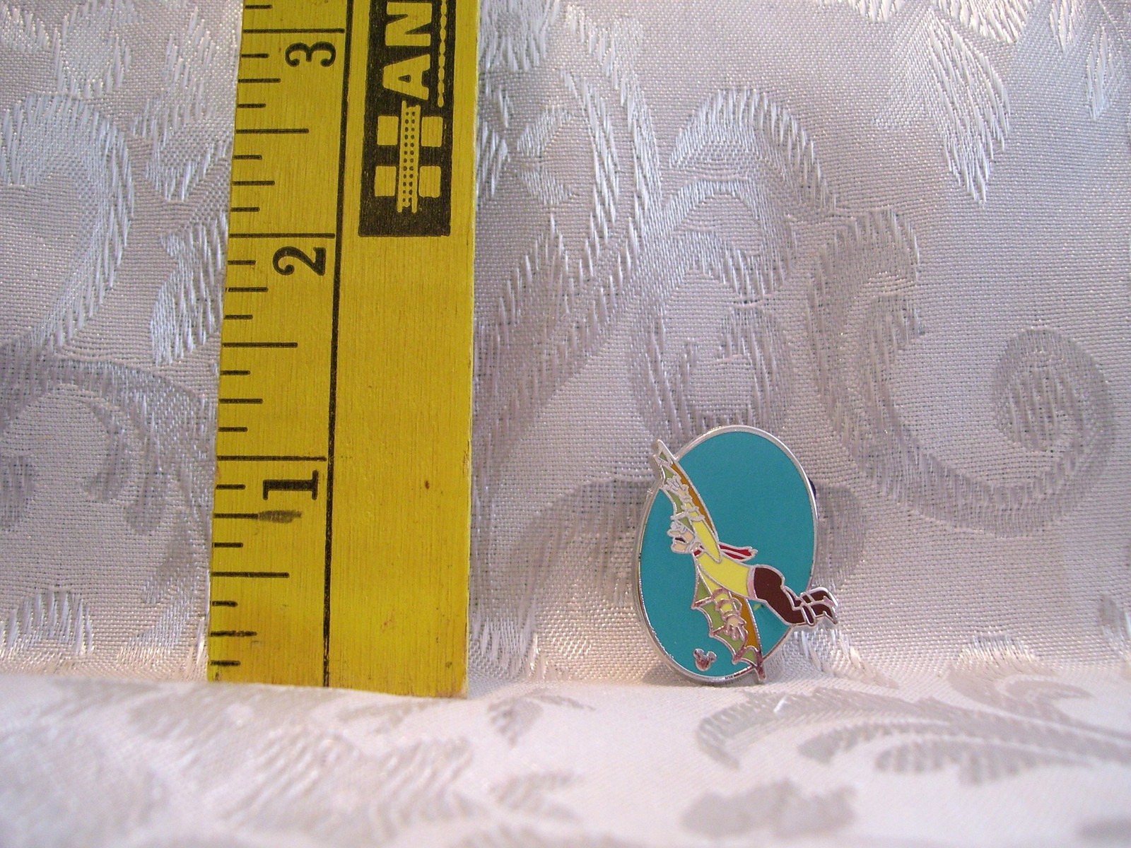 Walt Disney TOONTOWN PINWHEEL FLYING MAN HIDDEN MICKEY TRADING PIN 2013 ...