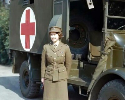 Princess Elizabeth as British Army Driver 1945, Queen II, 8x10 WWII ...