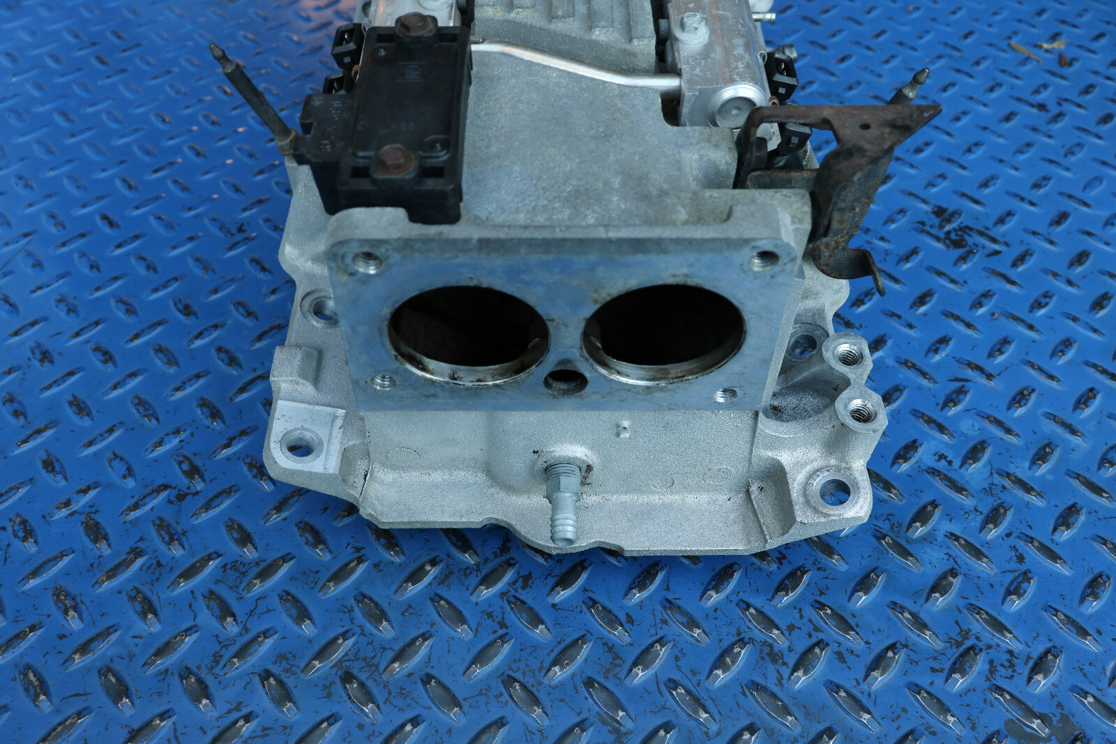 1994-1996 Chevrolet Corvette LT1 Intake Manifold Fuel Rail 12552138 OEM ...