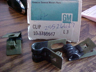 1 NOS GM CLIP GM 25526629 CAMARO CORVETTE FIERO S10 FREE 1ST CLASS SAME ...