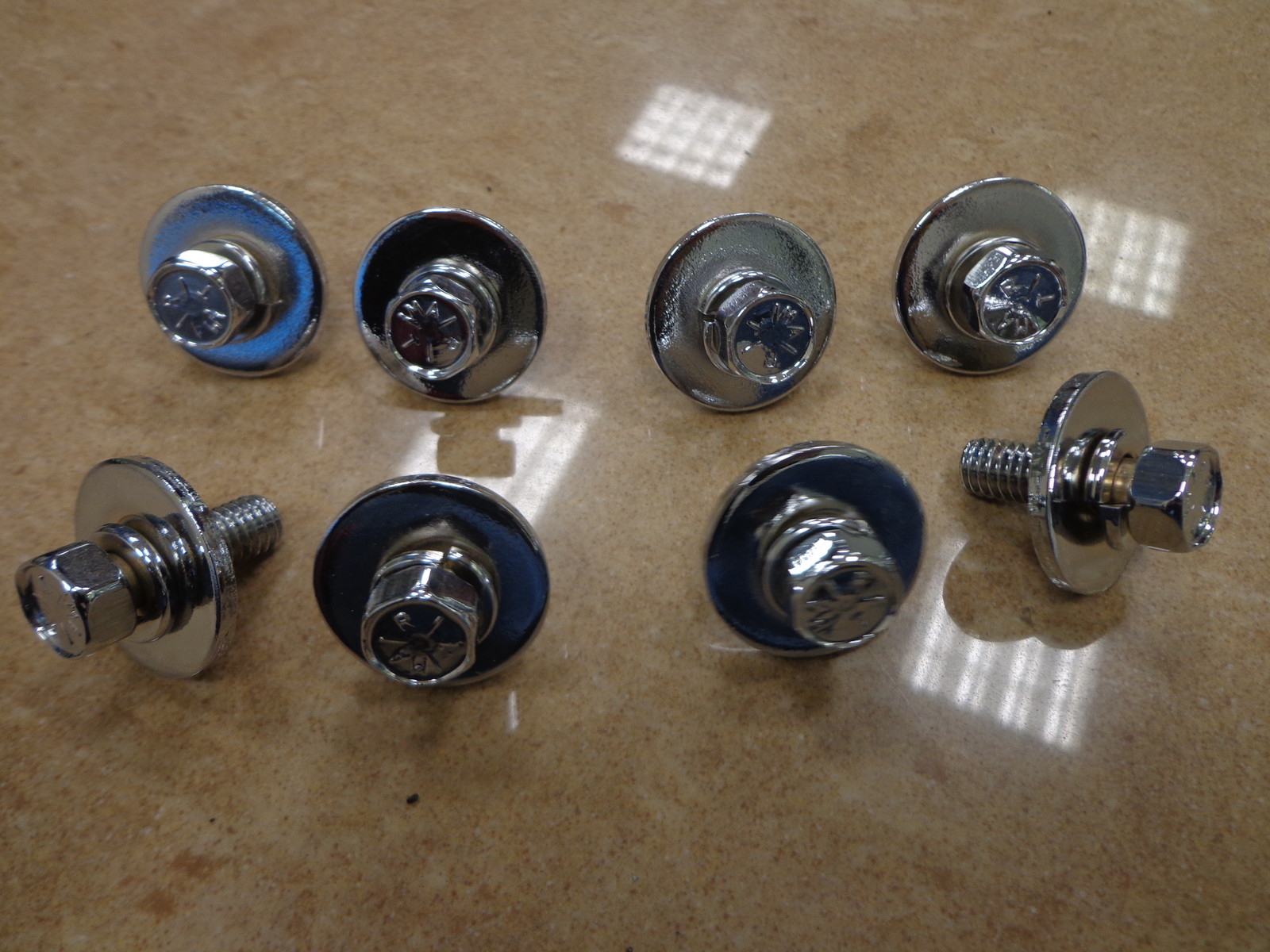 HOLDEN BONNET HINGE BOLTS **CHROME** **SET OF 8** SUITS HQ - WB & LH ...