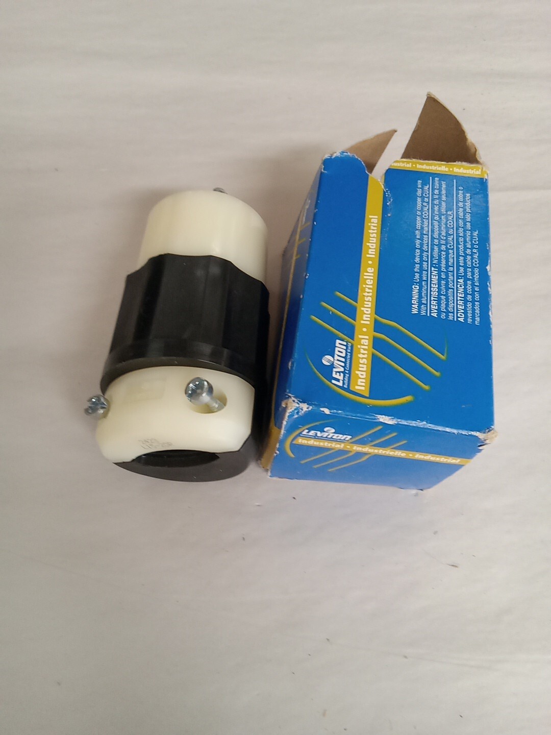 NEW LEVITON 2423 20A 250V 3 PHASE GROUNDING | Grelly USA