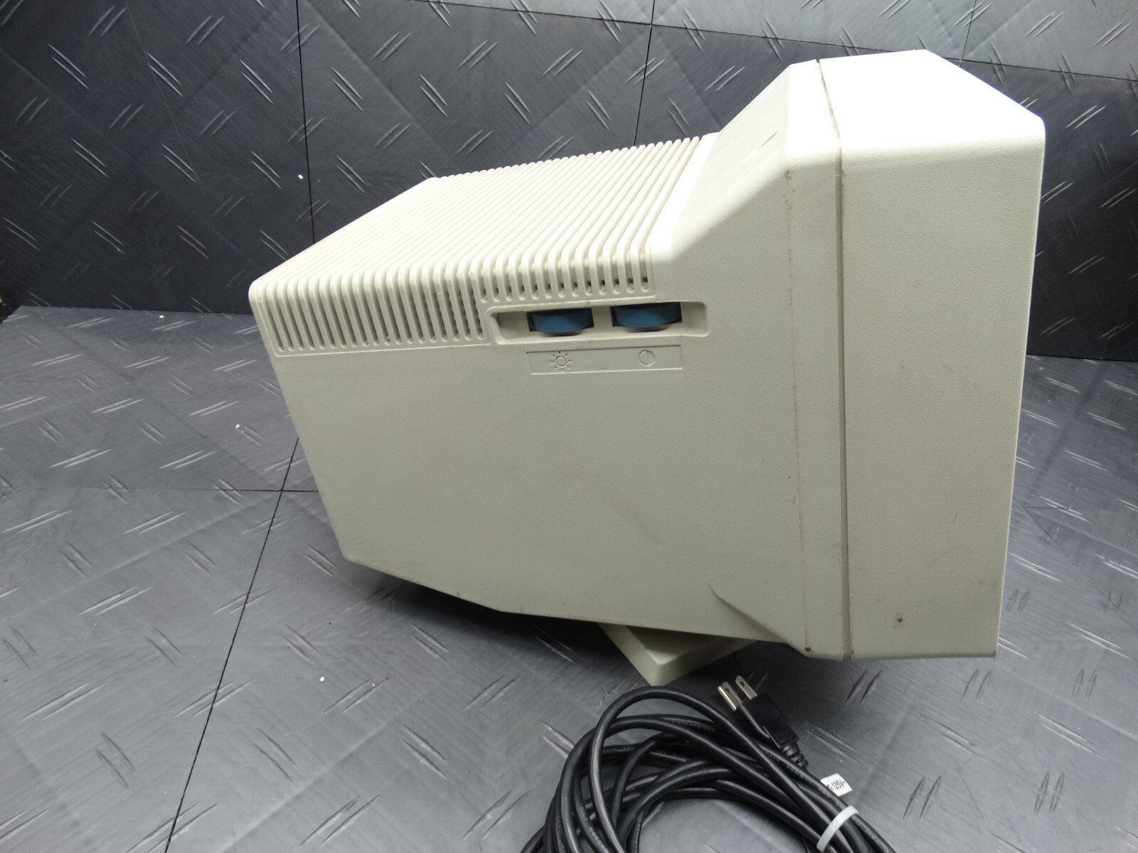 Vintage 12in IBM System Monitor Color Display PS2 8513001 VGA Monitor ...