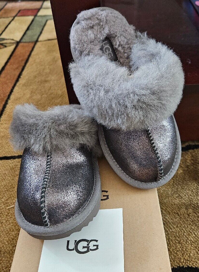 NEW UGG Cozy II Slipper Kids Grey Metallic Glitter size 10 NEW UGG Cozy II Slipper Kids Grey Metallic Glitter size 10