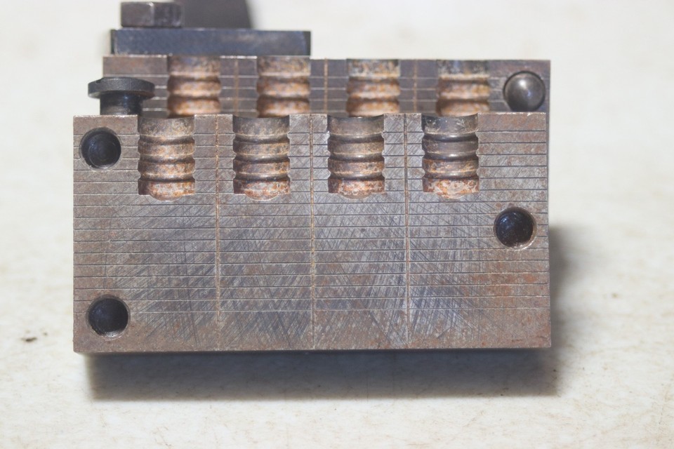 Lyman 35887 4 Cavity Bullet Mold 38 Caliber 140gr WC | eBay