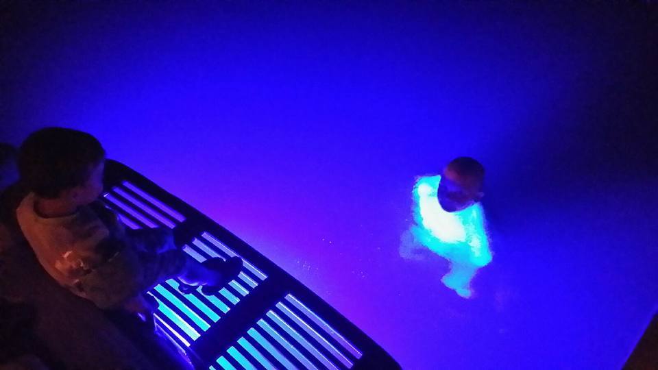 BLUE Acme-2 UNDERWATER LED Boat Transom Plug Drain Light Up To 2400 ...