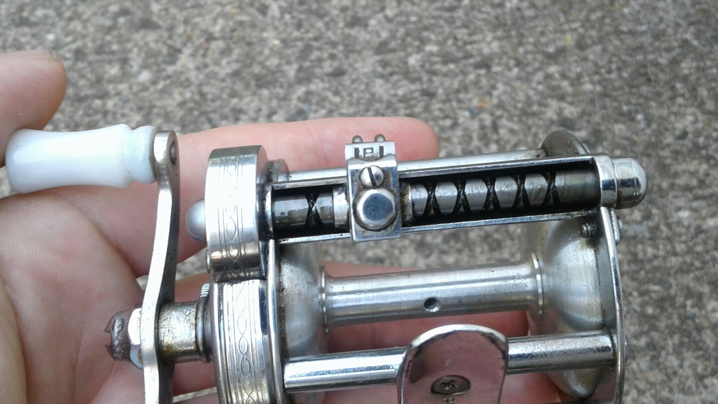 OLD VINTAGE FISHING ROD REEL PFLUEGER SUMMIT 1993 RH COLLECTIBLE LURE ...