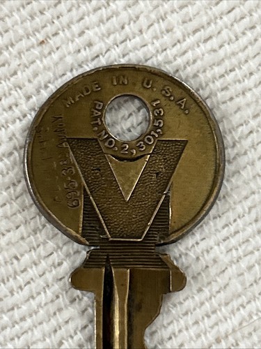 Vintage/Antique Brass Key Independent Lock Co. Fitchburg, Mass. Ilco ...