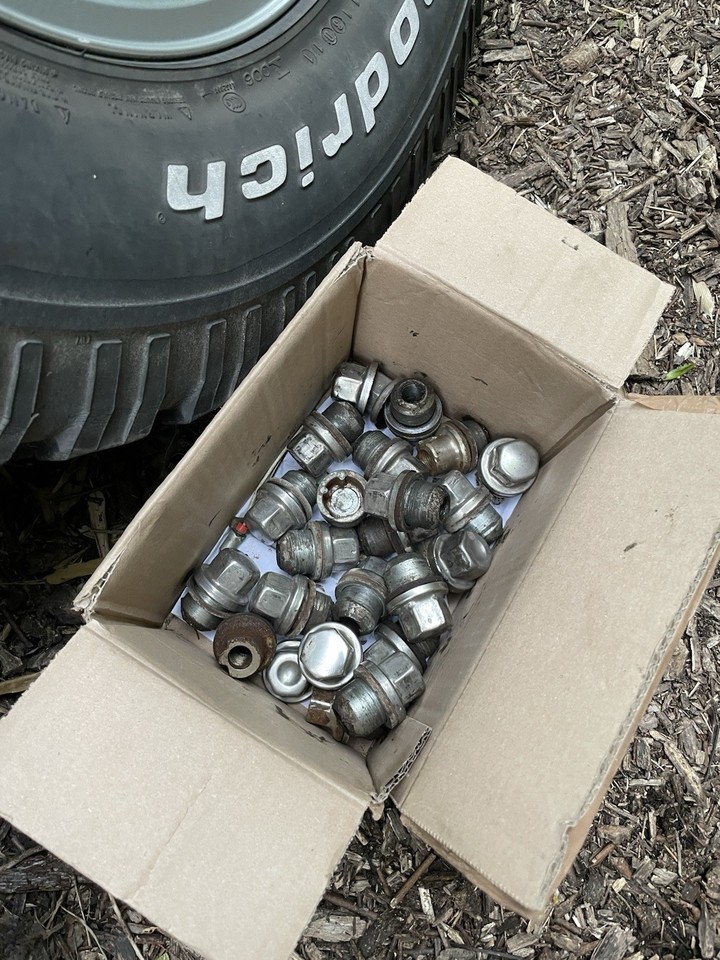 GENUINE 16 Inch LAND ROVER DEFENDER BOOST Alloy Wheels & BF GOODRICH KO ...