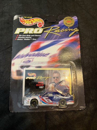 1997 Hot Wheels Pro Racing 1st Edition | Mark Martin #6 Valvoline 1:64 ...