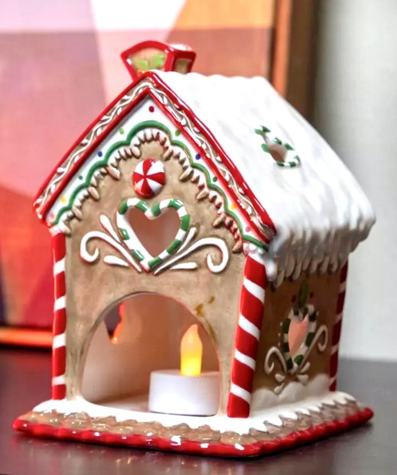 Blue Sky Clayworks Christmas REINDEER HUT 7” Tea Light Candle House NEW ...