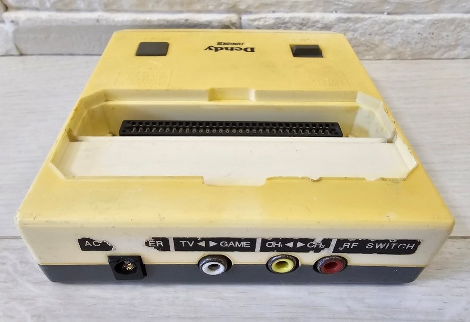 Game Console 8 bit Dendy Junior III Retro Vintage 1990 as is for parts ...