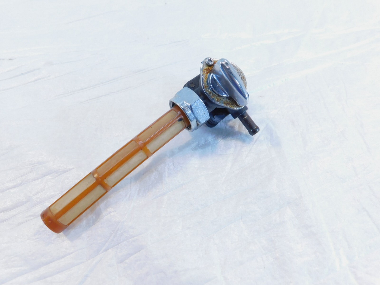 2002-2005 Harley Davidson Dyna Wide Super Glide Fuel Gas Tank Petcock ...