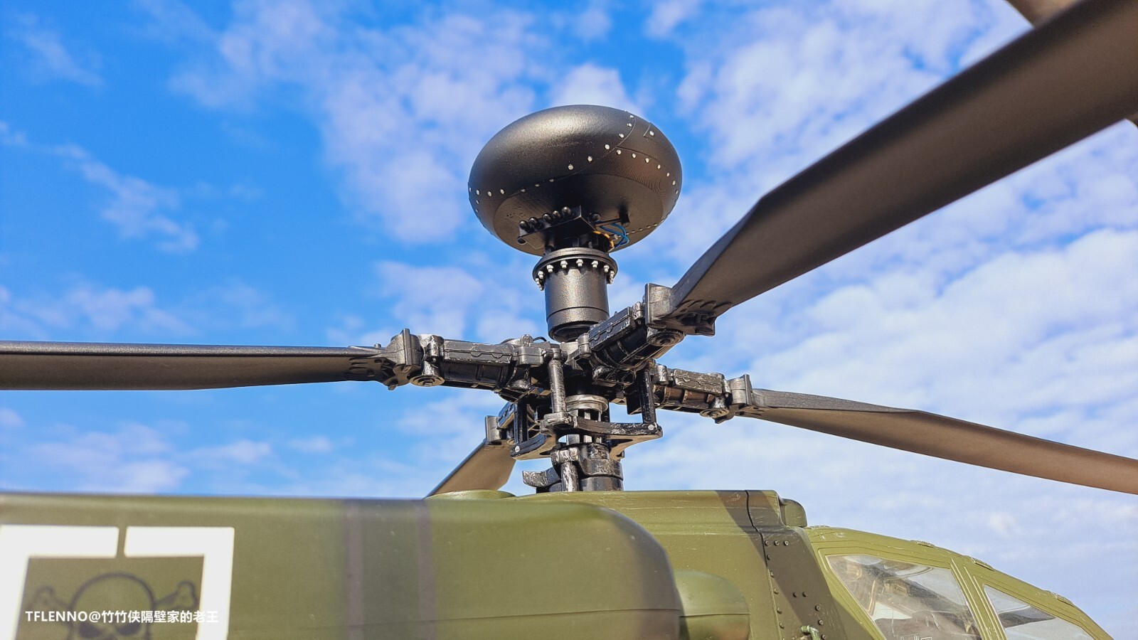 Custom Apache LongBow radar for 1:18 BBI AH-64 Helicopter finish ...