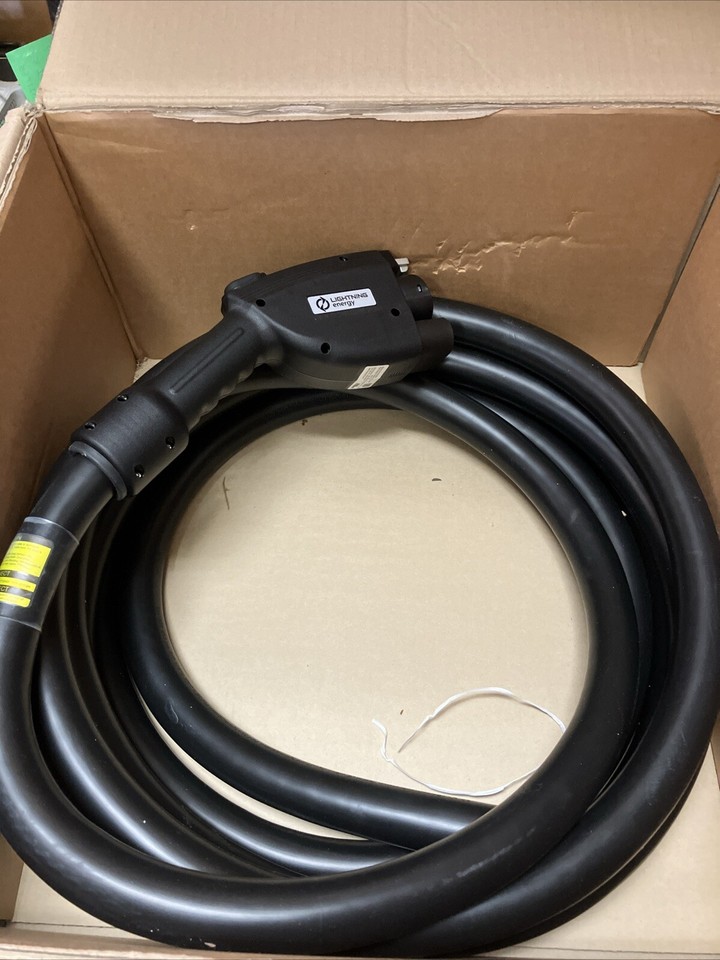 Sam Woo Elec. CCS1 DC FAST CHARGE CABLE, 600V/1000V 38MM OD25’ Length ...