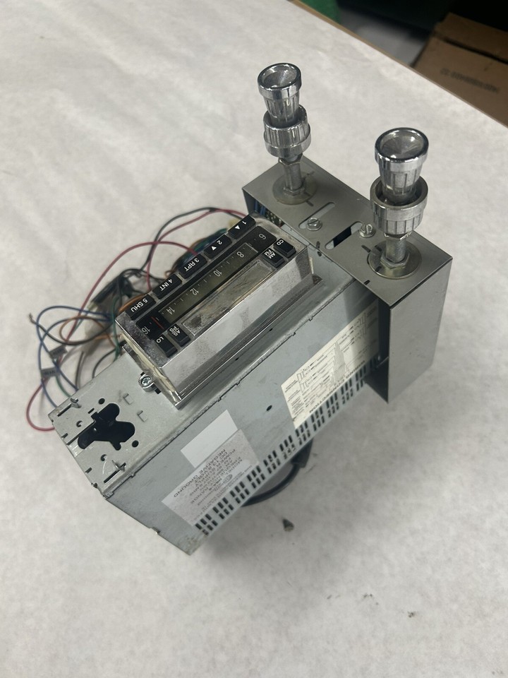 Corvette 1963-1967 AM/FM Radio Custom Auto Sound Mid Year C2 Sting Ray ...