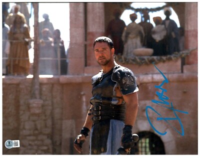 Russell Crowe Signed 11x14 Photo Gladiator Authentic Autograph Beckett ...