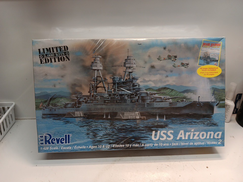 Revell Limited Edition 1:426 Scale USS Arizona Model Kit Pearl Harbor ...