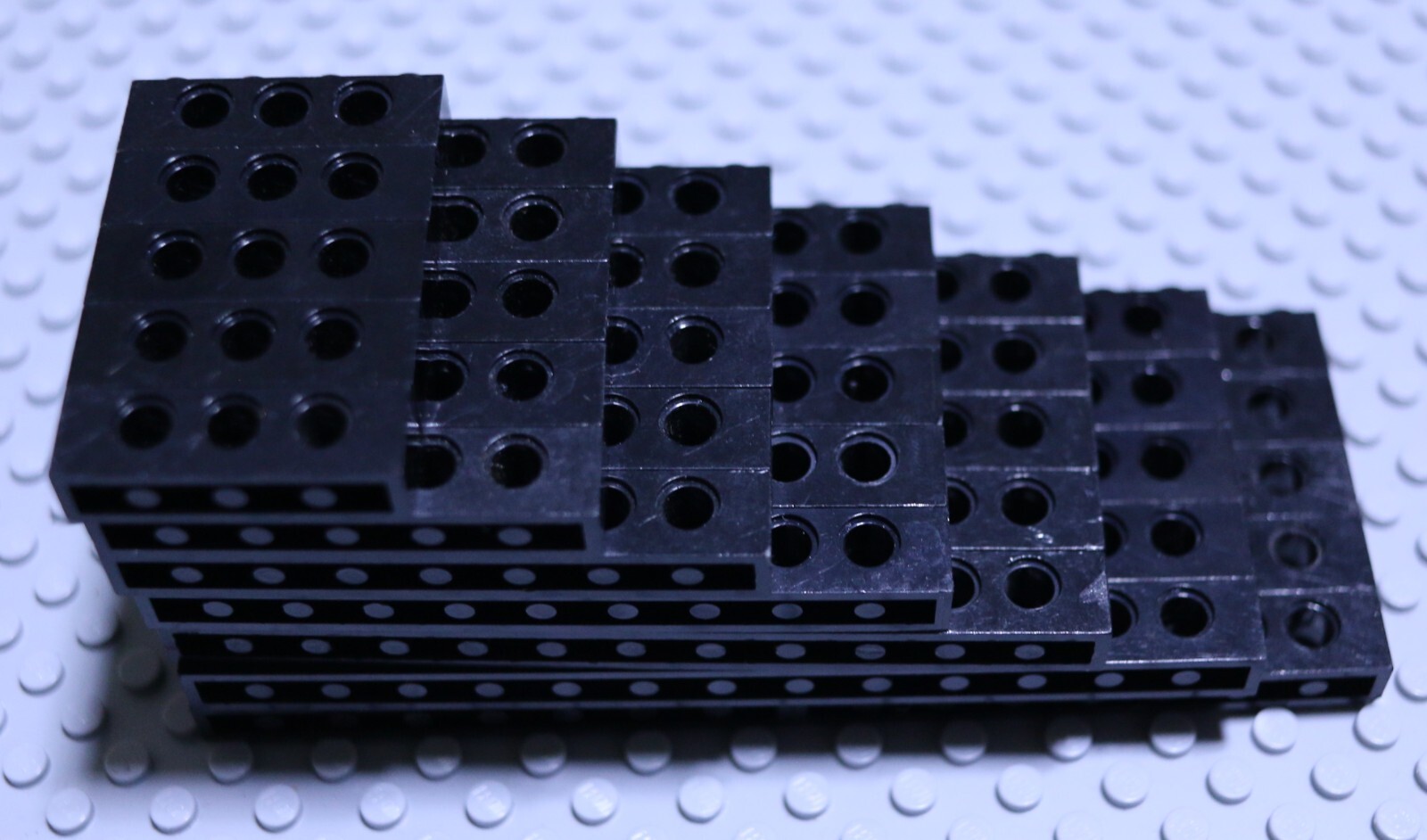 35x Lego Technic Bricks with Holes - 5x {1x4, 1x6, 1x8, 1x10, 1x12 ...