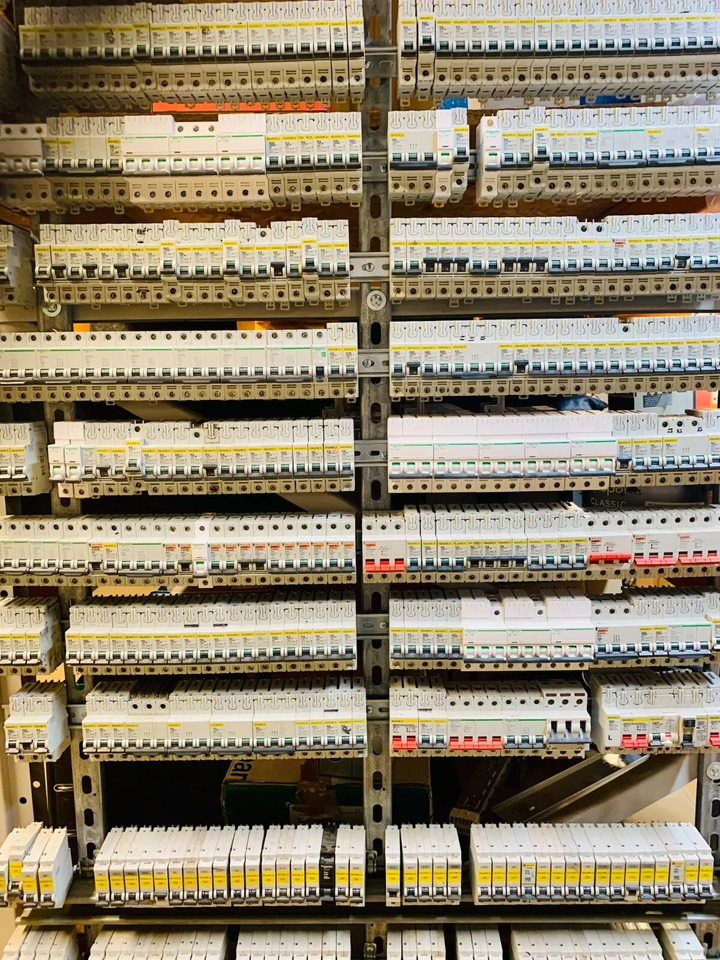 GE G60 16A Triple Pole MCB Type B / G63B16/674729 | eBay