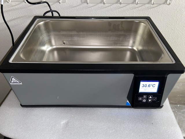 Polyscience Model WBE20 20L Digital General Purpose Water Bath to 100C ...