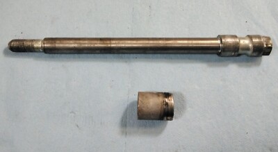 1981-86 Honda Magna VF700 Front Wheel Axle VF1100 VT 700 CB 750 Sabre ...