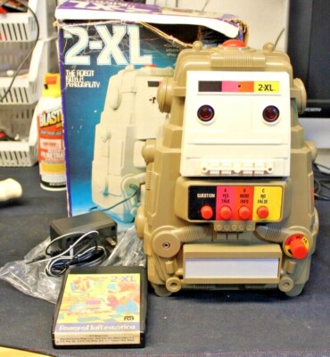 VINTAGE 1970'S TYPE 2 MEGO TOY 2XL TALKING ROBOT W/ 8 EIGHT TRACK TAPE ...