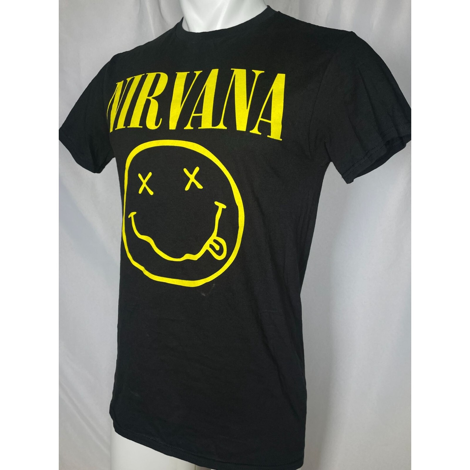 NIRVANA 90's Smiley Face Logo Nevermind Black T-Shirt… - Gem