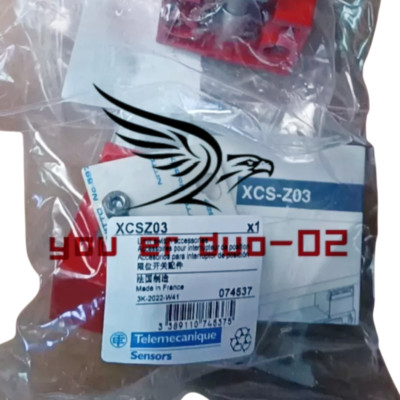 1 PC New Schneider Electric XCSZ03 Safety Limit Switch Pivoting ...