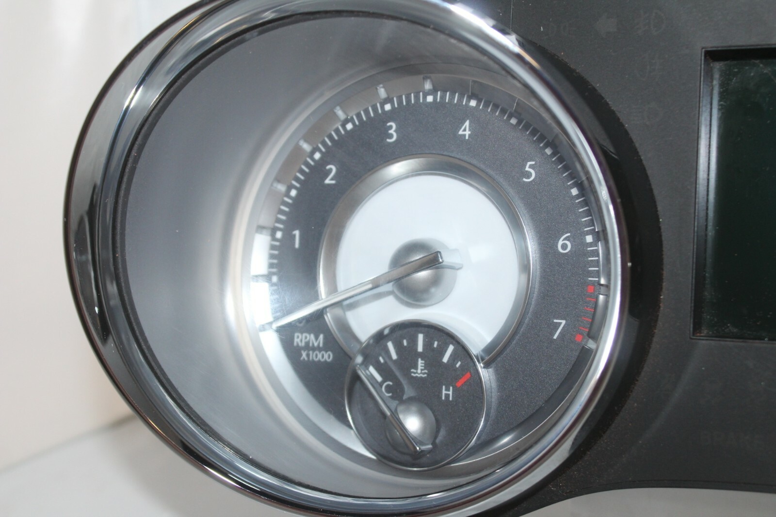Speedometer Instrument Cluster Dash Panel Gauges 2012 Chrysler 300 ...