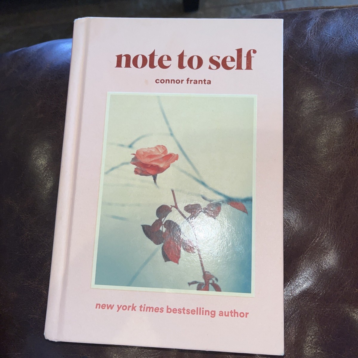 Logotipo De Connor Franta