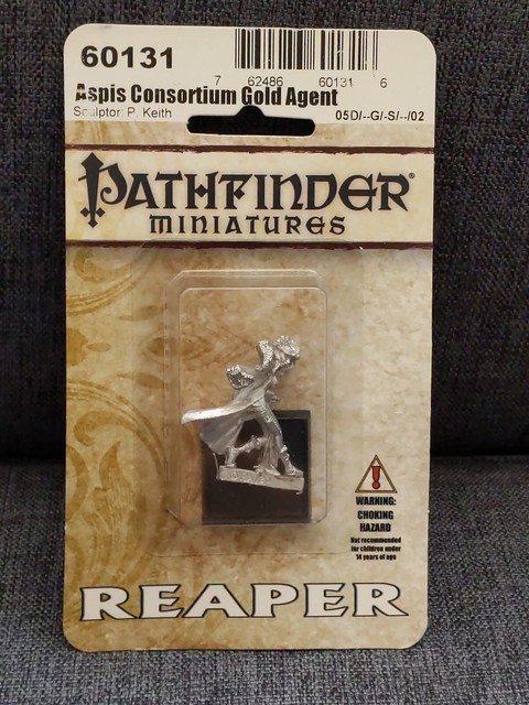 Reaper Miniatures 60131 Aspis Consortium Gold Agent - Pathfinder Metal ...