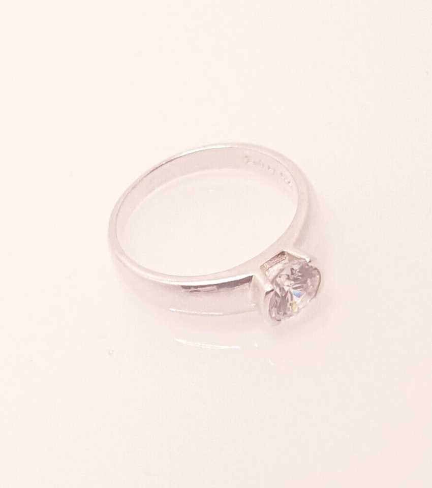 Gorgeous Sparkling White Stone Band Ring 925 Solid Silver Size P~P1/2 ...