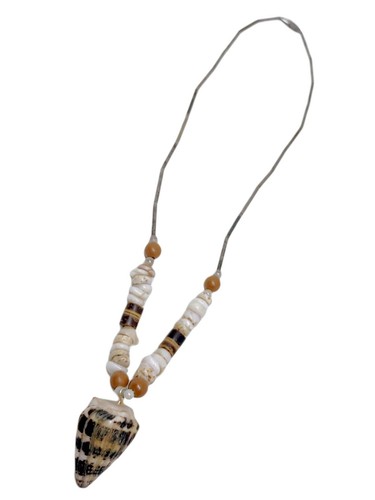 Antique Native American Shell Necklace - Gem