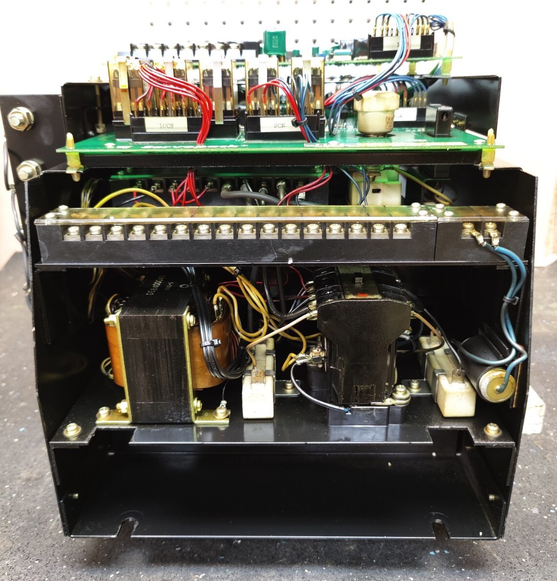 YASKAWA CPCR-QR906SF-4K Control Board DF7000073 Rev.E2 CNC Servo Drive ...