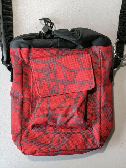 AARP Red Purple Insulated Shoulder Bag Adjustable Straps Pull Tie ...