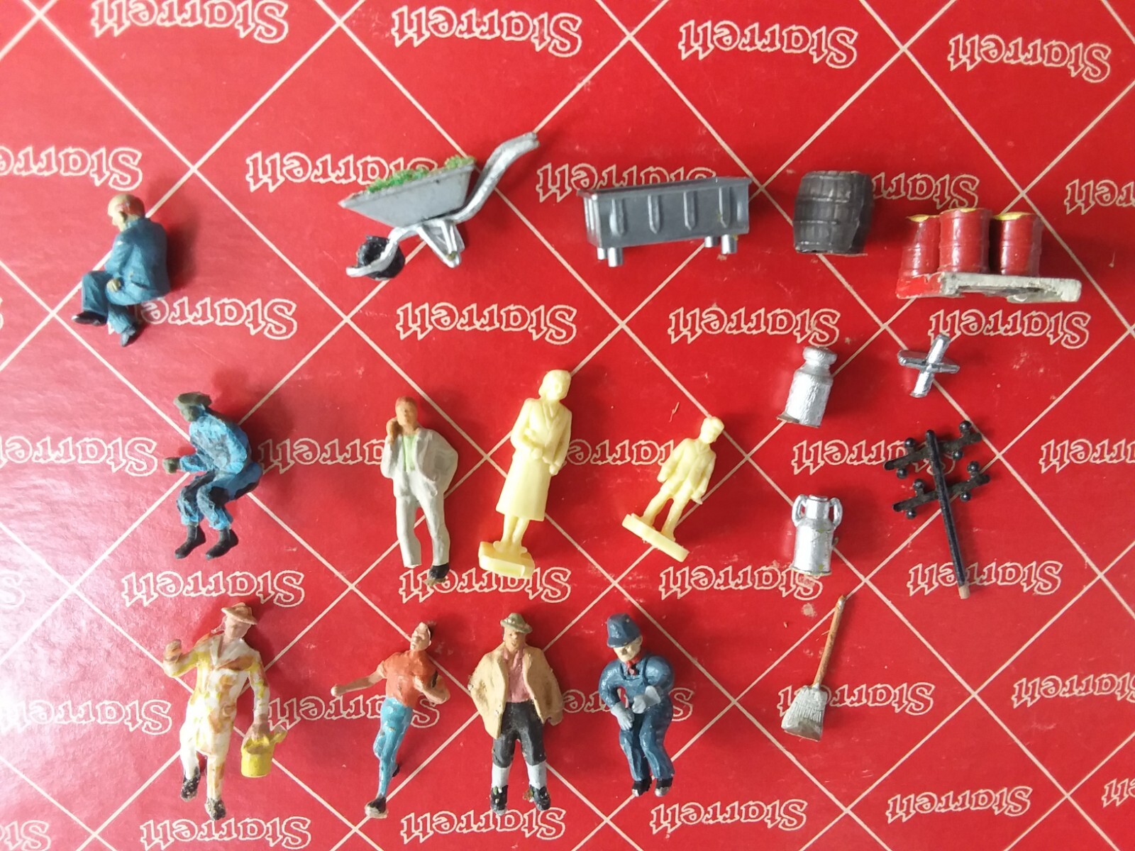 HUGE Vintage (HO) Train Model Scale Minifigure Lot Railroad Toy Collect ...