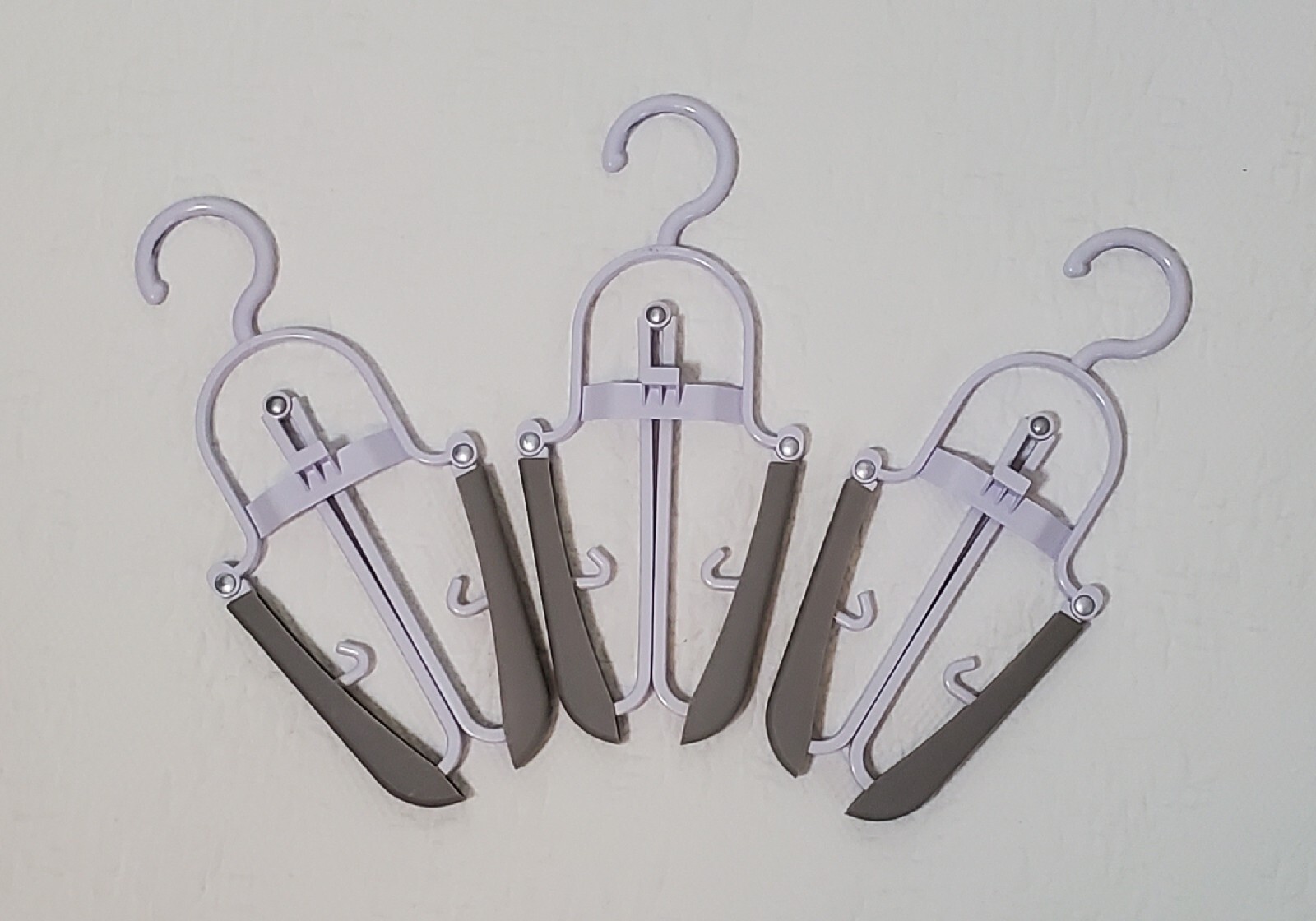 3 Expandable, Wide Shoulder, Folding Clothes Hangers: Space Saver Plus ...