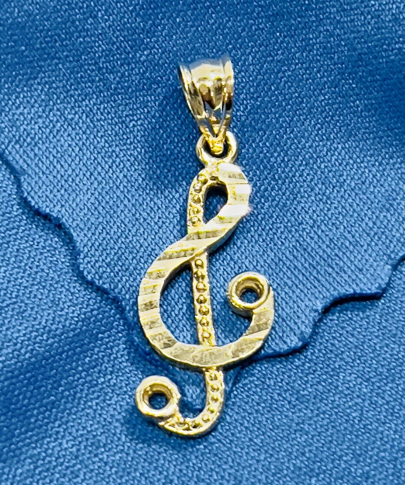 Beautiful 10k Solid Yellow Gold Treble Clef Musical N… - Gem