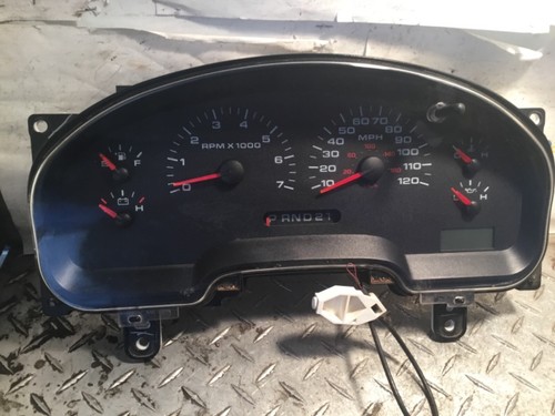 2005 FORD F150 Speedometer cluster MPH XLT 4L3410849AB 270k miles OEM ...
