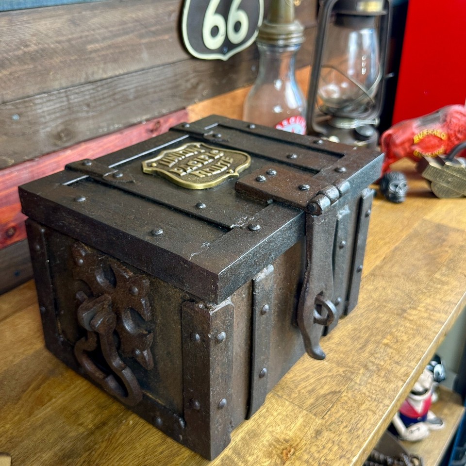 Union Pacific Route Iron Strong Box Chest With Antique Vintage Finish ...