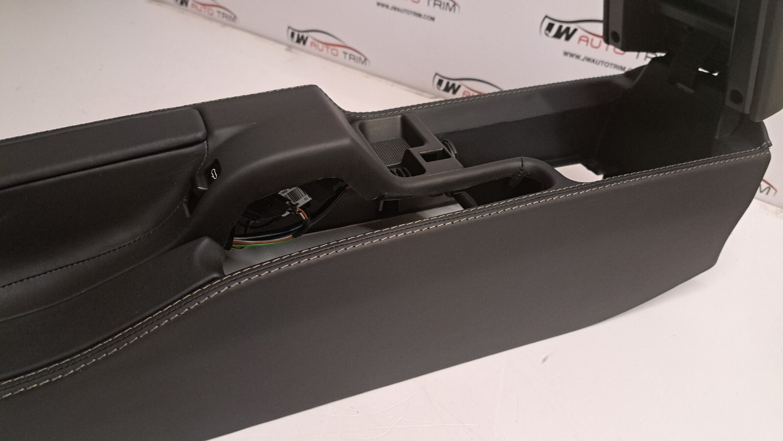 Porsche 997 987 - Retrimming service - full centre console leather ...