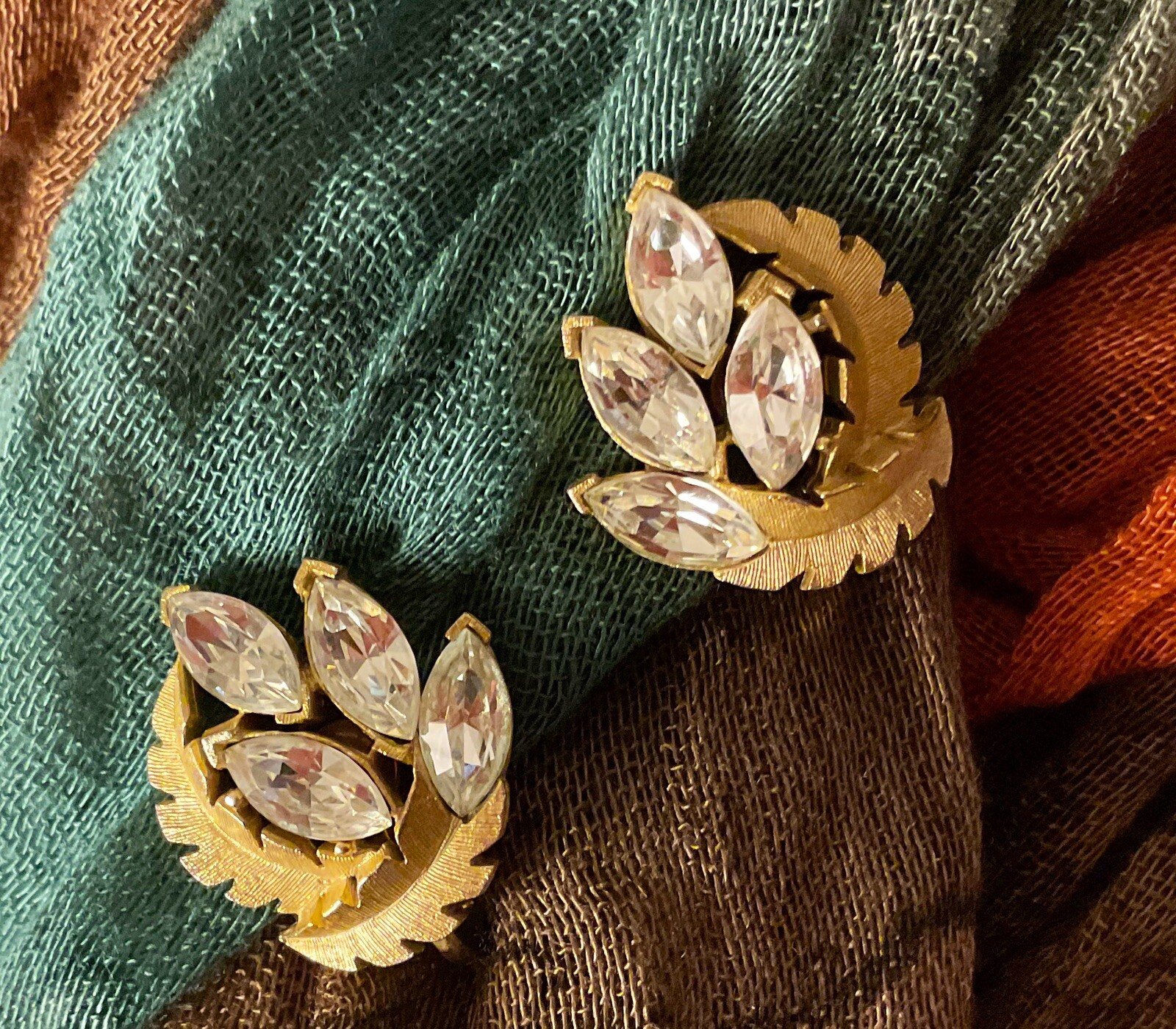 VINTAGE TRIFARI Earrings - Gold Tone Leaves, Marquis … - Gem